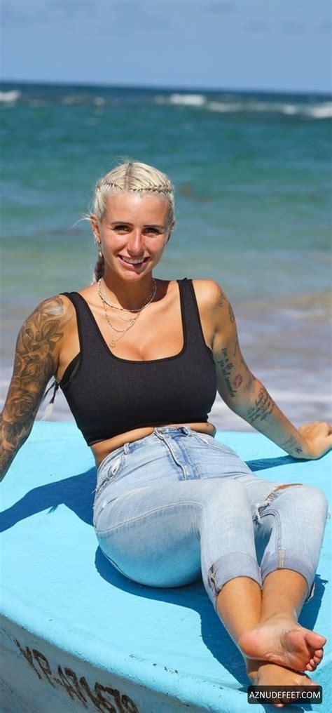 Carina Spack Feet Aznudefeet