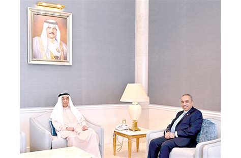 محمد بن مبارك يستقبل رئيس مجلس إدارة مؤسسة التنظيم العقاري صحيفة