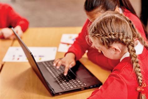 Animated Poem Decomposition Barefoot Computing