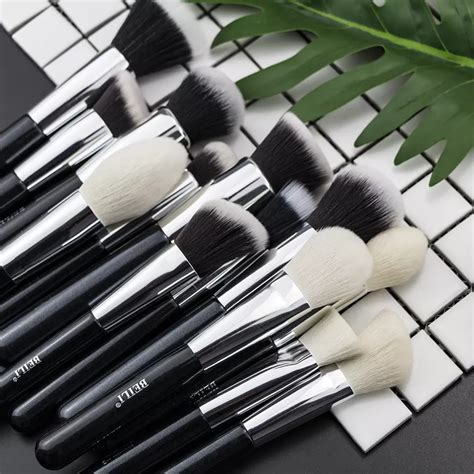 Set 30 Pensule Make Up Beili Black Negru Par Natural EMAG Ro