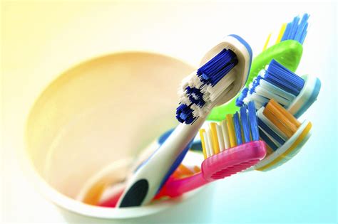 Tipos de cepillos de dientes Clínica Fernández Abarca