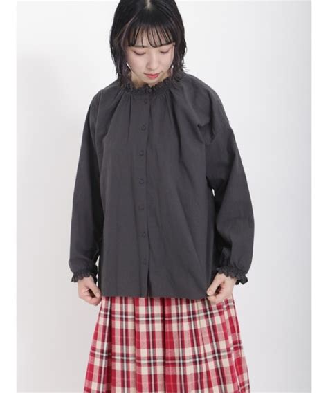 Samansa Mos2（サマンサ モスモス）の「柄アソート襟刺繍シャーリング前後2wayブラウス（シャツブラウス）」 Wear