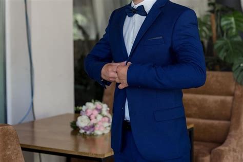 How To Choose A Suit For Father Of The Bride 2023 Examples For