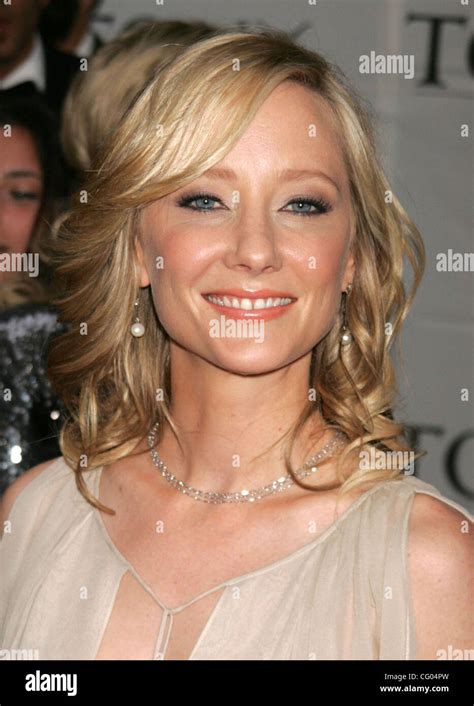 Anne Cusacks Instagram Twitter And Facebook On Idcrawl