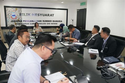 Perjumpaan Pengarah Jpsm Puan Celestina Aron Dengan Ketua Ketua