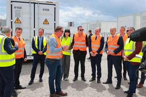 Вижте най голямата батерия за ток в ЕС видео