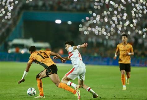 الزمالك يتقدم بهدف نظيف على نهضة بركان في الشوط الأول من نهائي