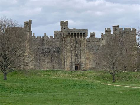 Download Moated Bodiam Castle In England Front View Shot Wallpaper