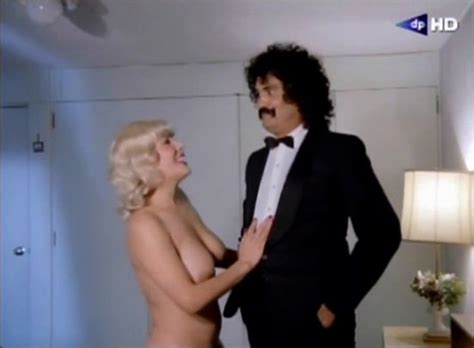 Naked Doris Pavel In Las Perfumadas