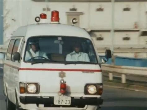 IMCDb Org Toyota HiAce Commuter Ambulance H20 In Mobile Sheriff