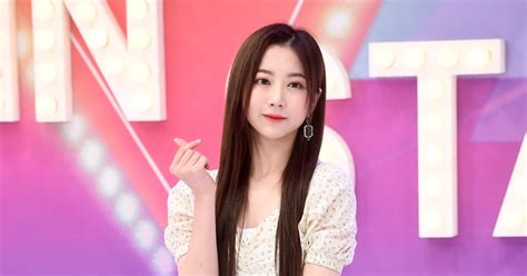 네이처 오로라 백옥피부에 빨간입술~ 포토엔hd