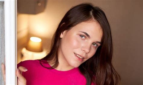 Elena Max Biography Wiki Age Height Career Photos More