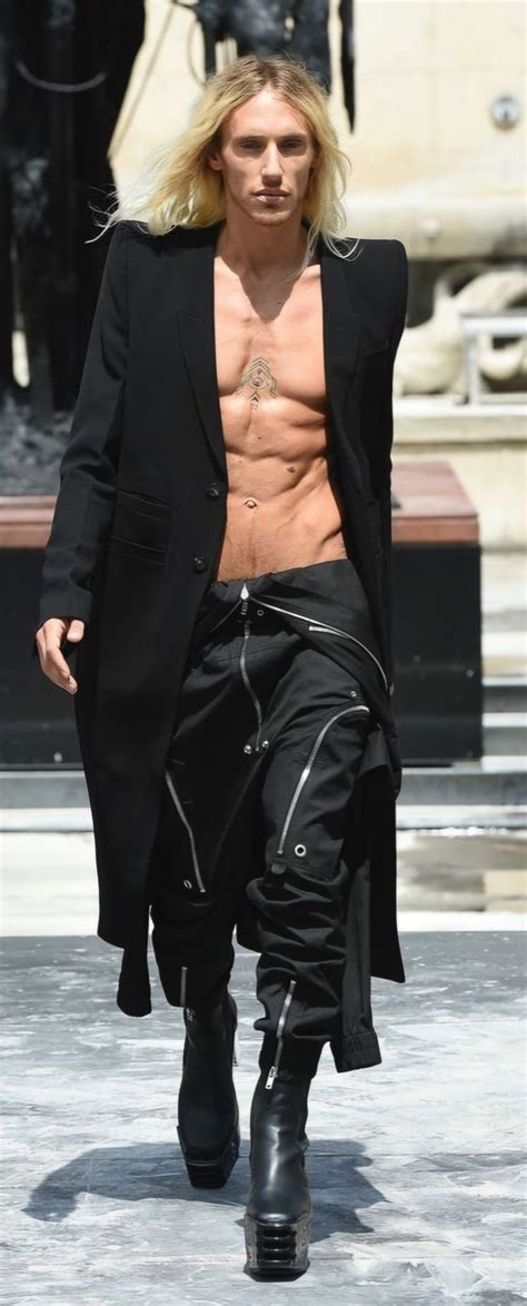 Pin By Richard Roper On Tyrone Dylan Tyrone Dylan Model