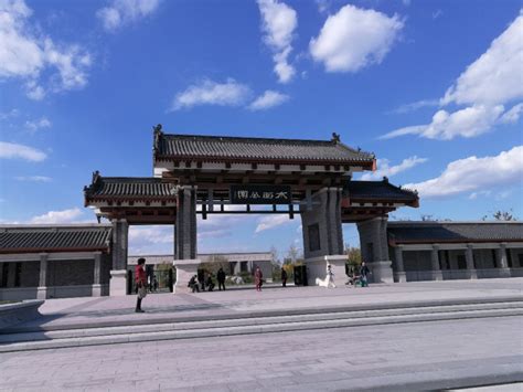 西水集团西水飘安集团大山谷图库