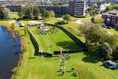 Fietsers Moeten Wijken Voor Parkerende Parkbezoekers In Harderwijk