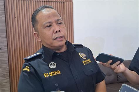 Foto Ditopang Bea Masuk Penerimaan Bea Dan Cukai Batam Tembus Rp 176