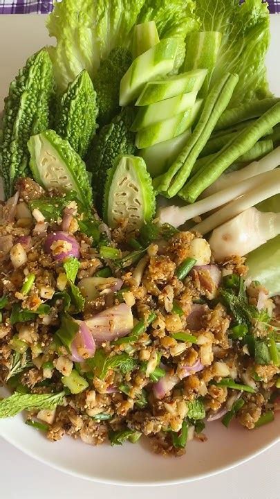 ลาบปลาดุกย่างเตาถ่าน อร่อยๆ Somboonfammily Cooking เข้าครัว Food