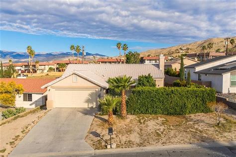 68206 Calle Azteca Desert Hot Springs Ca 92240 Zillow