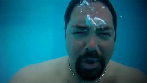 Beefy Guy Goes Underwater Barefaced