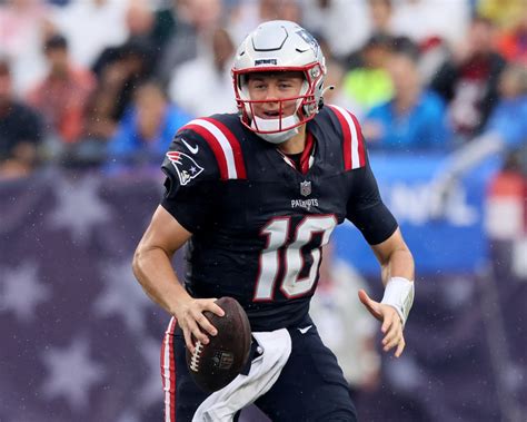 Bill Belichick Empathizes With Mac Jones After Patriots Week 1 Loss