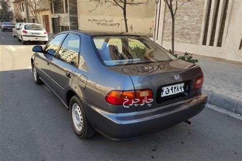 هوندا سیویک کارکرد ۶۰ هزار کیلومتر بدنه بدون رنگ هوندا سیویک مدل 1993
