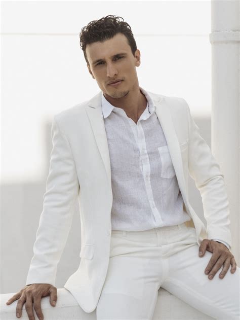 Entrevista MarcÉu Pierrotti Atuando E Dirigindo Revista Mensch