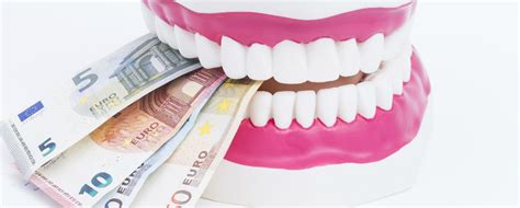 Cat Costa Un Implant Dentar Sau 4 Pret In Toata Gura Sau Un Dinte