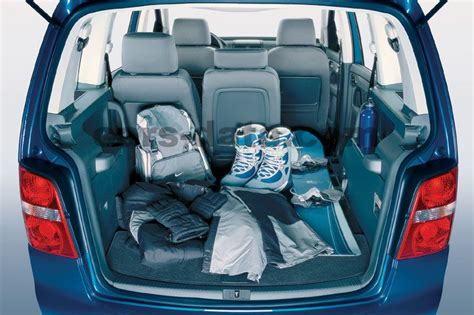 Volkswagen Touran Images Of