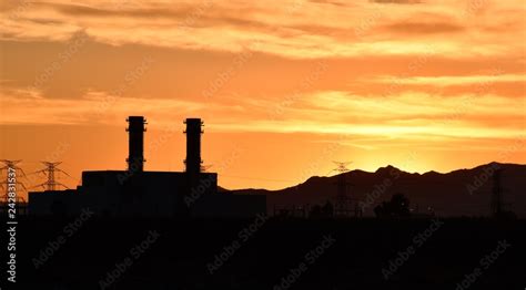 La Energia No Se Crea Ni Se Destruye Solo Se Transforma Stock Foto