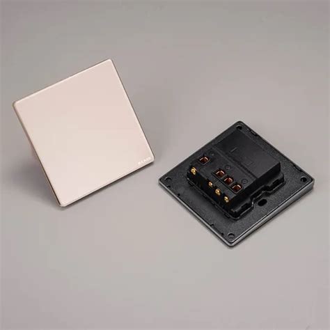 Klass Pc Metal Electrical 15a Three Pin Round Socket With Indicator