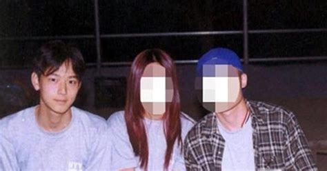 강동원 과거 사진 누가봐도 혼자튄다