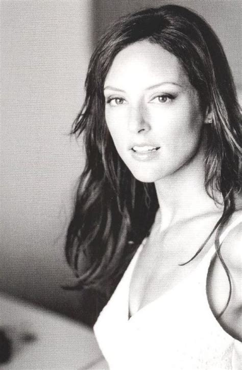 Awesome Babe And Talented Actress Lola Glaudini Pic
