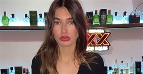 Cajera Guapa Del Oxxo Presume A Sus Guapas Amigas En Instagram