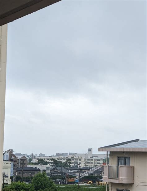 朝8時の空5月6日朝風呂 ellieのブログです