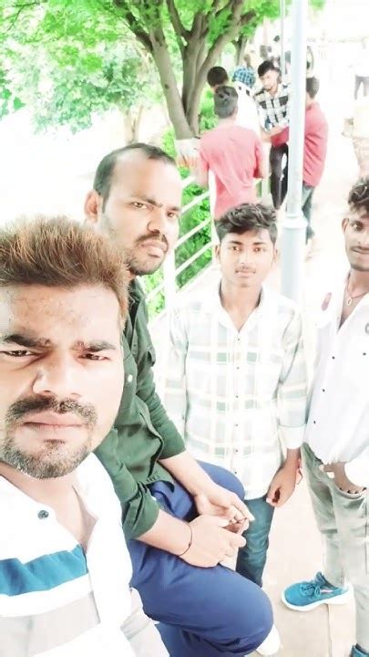 Dosto Ke Sath Enjoy Karte Huye Youtube