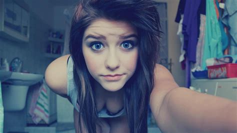 Обои брюнетки Blue Eyes Faces сиськи Selfshot женщины голубые