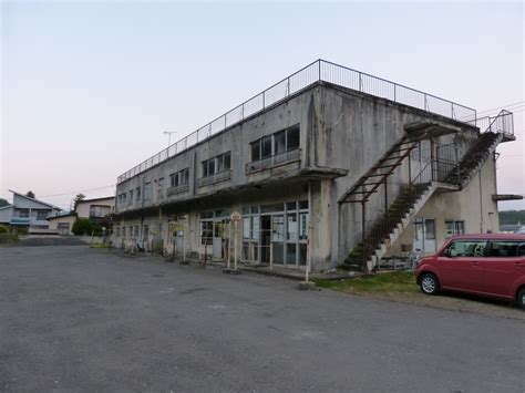 まも on Twitter 在りし日の秋北バス小坂操車場の待合室と事務所兼宿泊所ビル https t co hzUG3uoA9j