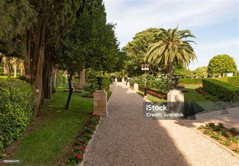 이스라엘 북부 하이파 시의 카멜 산에 위치한 바하이 가든의 장엄한 아름다움 0명에 대한 스톡 사진 및 기타 이미지 0명 Byzantine 개성 개념 Istock