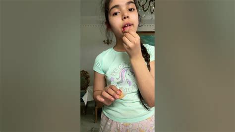 Это масло для губ я так называю забыла как называется если его смешать то получится чуть оттенок