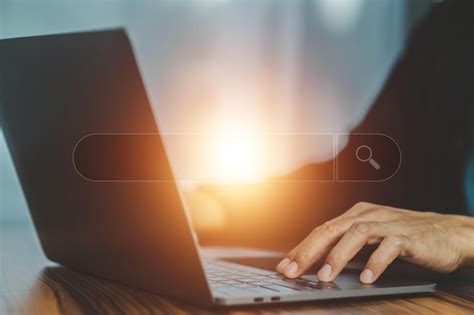 Otimização Do Mecanismo De Pesquisa Empresária Usando Laptop