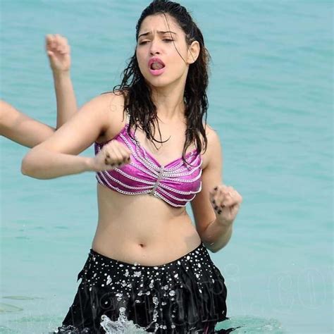 Hot Sexy Chubby Navel Rtamannabhatia