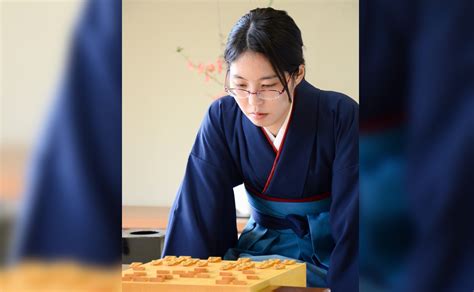 里見香奈さん 女流初のプロ棋士に挑戦 時事太郎のまとまるチャンネル