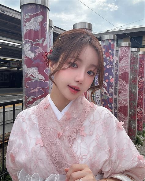 뷰티크리에이터 민가든 📸 벚꽃 인생샷 어렵다고 이 3가지만 따라해봐요🌸 벚꽃 시즌 예쁘게 사진 찍는 현실적인 인생샷 꿀팁