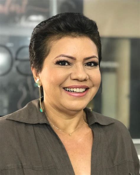 60 Best Pixie Cut For Round Face Ideas