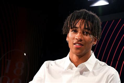 Official 19 Year Old Zeroli Signs Long Term Contract With Milan