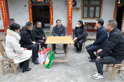 市委书记刘刚走访慰问困难群众、困难党员、困难教师、退役军人、专家人才及党外代表人士 今日邛崃 邛崃市人民政府门户网站