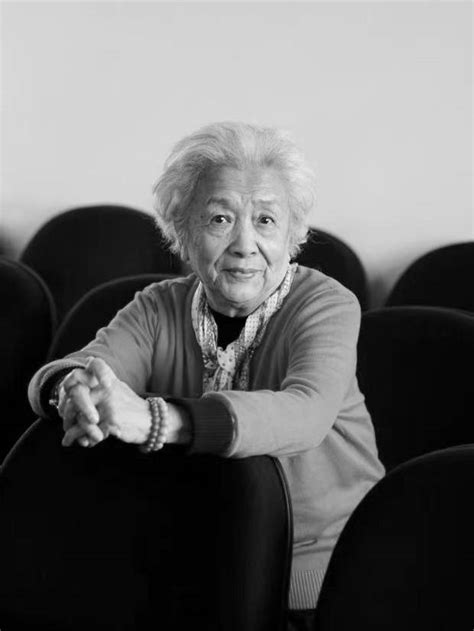 著名电影表演艺术家谢芳今天凌晨去世 享年89岁青春歌剧观众