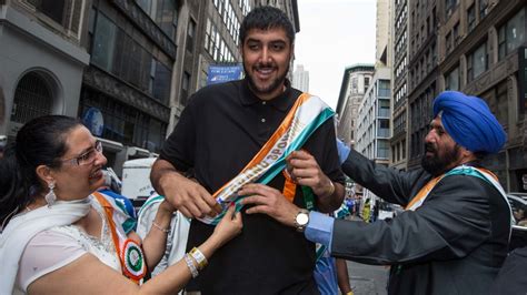 Sim Bhullar Sets A High Bar As First Indian Nba Player Cnn