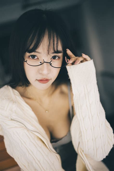 Wallpaper 4k Asian Girl Sexy Wallpaper 2658x4000 Rumashishi