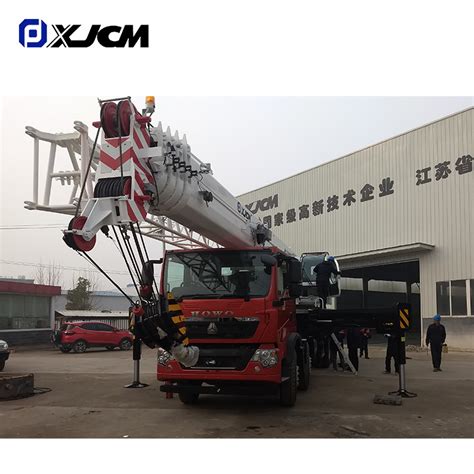 Sinotruk Chassis Two Section Jib Mobile Crane 50 Ton Mobile Crane And